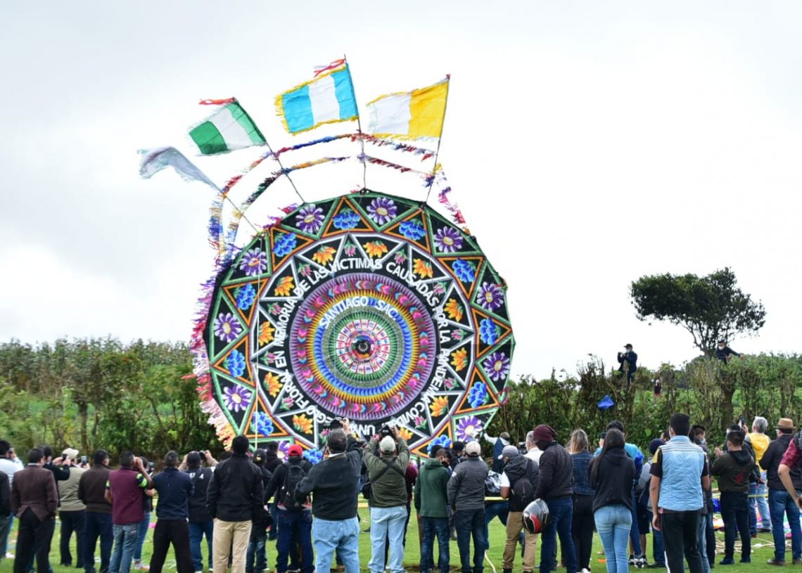 Festival de barriletes gigantes: Población pudo apreciar la tradición a ...
