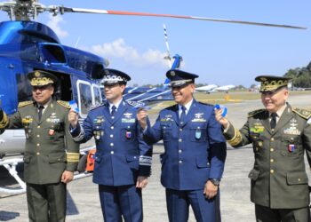 Presentan nuevos helicópteros Subaru Bell 412EPX - Agencia Guatemalteca ...