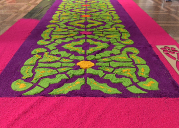 Qué materiales se utilizan para elaborar las alfombras de Semana Santa ...