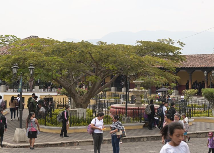 Sacatepéquez, donde la historia cobra vida entre volcanes y tradiciones ...