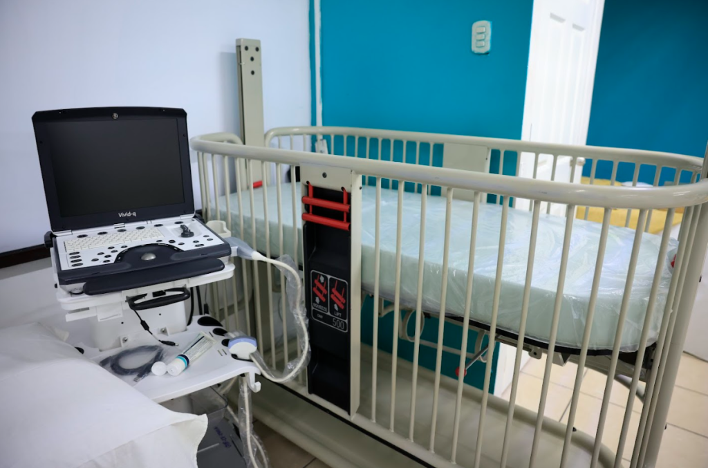 Hospital de Escuintla recibe equipo para atender a pacientes ...