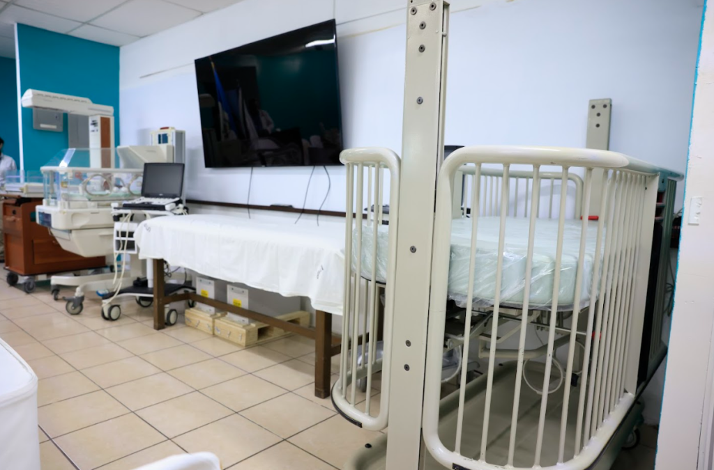 Hospital de Escuintla recibe equipo para atender a pacientes ...